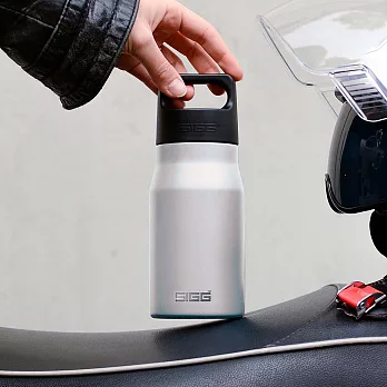 博客來-瑞士百年 SIGG 探險家保溫隨身杯 450ml - 白