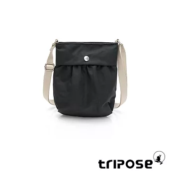 博客來-tripose DIAZ微皺尼龍輕量抓皺方型斜背包 經典黑