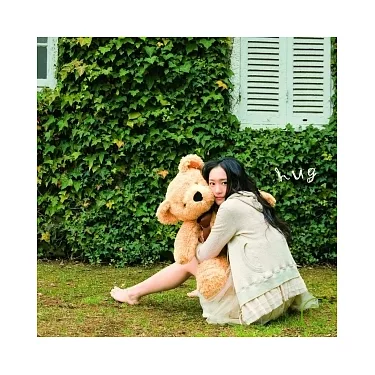 Aragaki Yui Hug